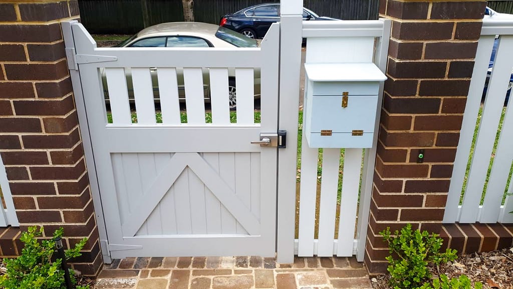 High quality driveway gates Sydney - Craft in Wood Fences and Gates