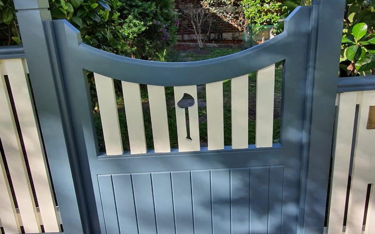 Fences - Craft in Wood | Timber Fences and Gates, Hornsby, Sydney