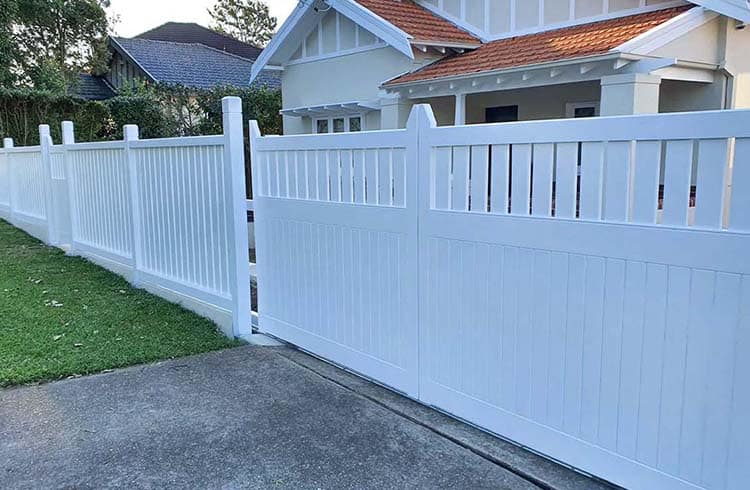 Discover the Top 6 Trending Timber Wood Fence Ideas to Elevate Your Property's Aesthetics in 2023