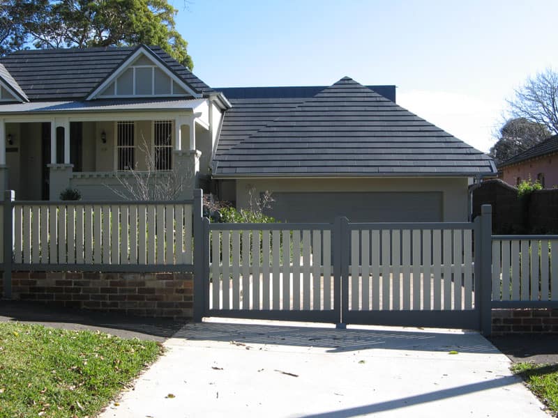 premium fences and gates gallery - Craft in Wood