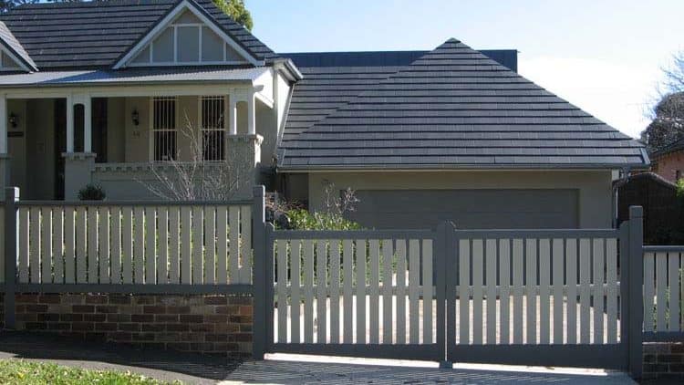 High quality driveway gates Sydney - Craft in Wood Fences and Gates